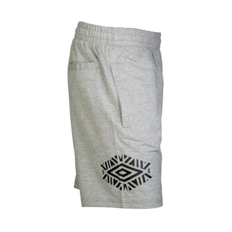 ROPA Y ZAPATILLAS DEPORTIVAS