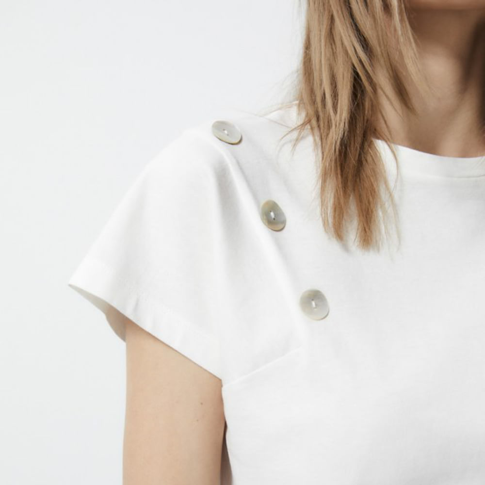 Polo Botones Básica Sfera Mujer Blanco | Oechsle.pe - Oechsle