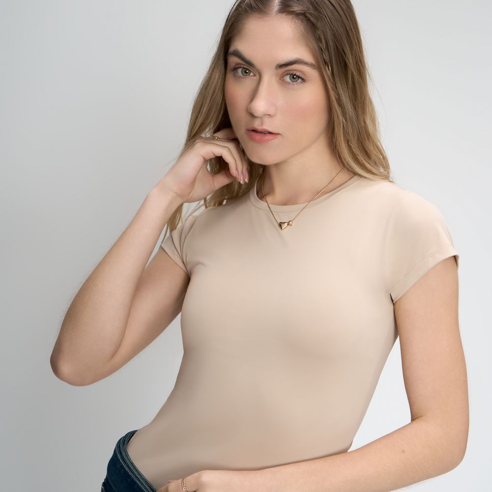 Polo Mujer Hypnotic Over | Oechsle.pe - Oechsle