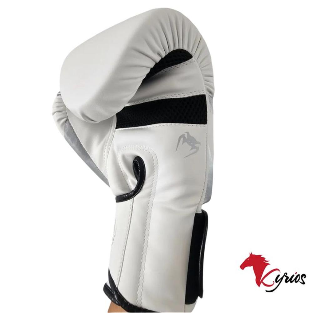GUANTES DE BOX VENUM 3.0 DE 14 ONZ COLOR PLATEADO CON BLANCO - Oechsle