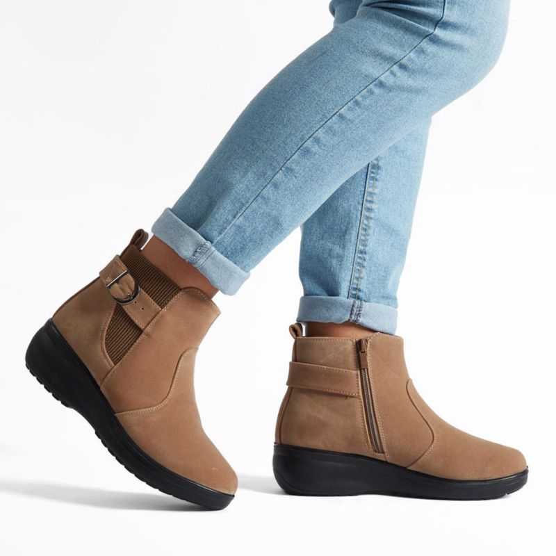 Botas y Botines para mujer en modo Cyber | Oechsle.pe